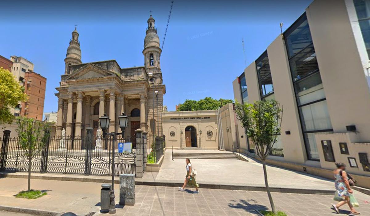 La Universidad innova en carreras presenciales y refuerza la educación ...